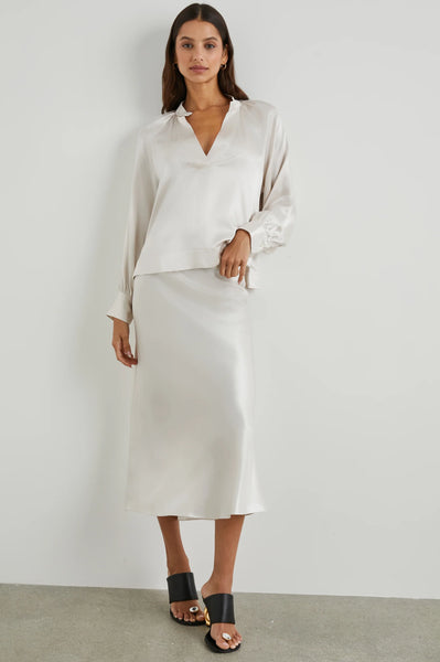 Wynna Top ~ Ivory – Chic Streets